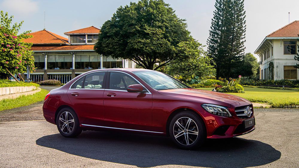 Đánh giá sơ bộ xe Mercedes-Benz C 180 2020