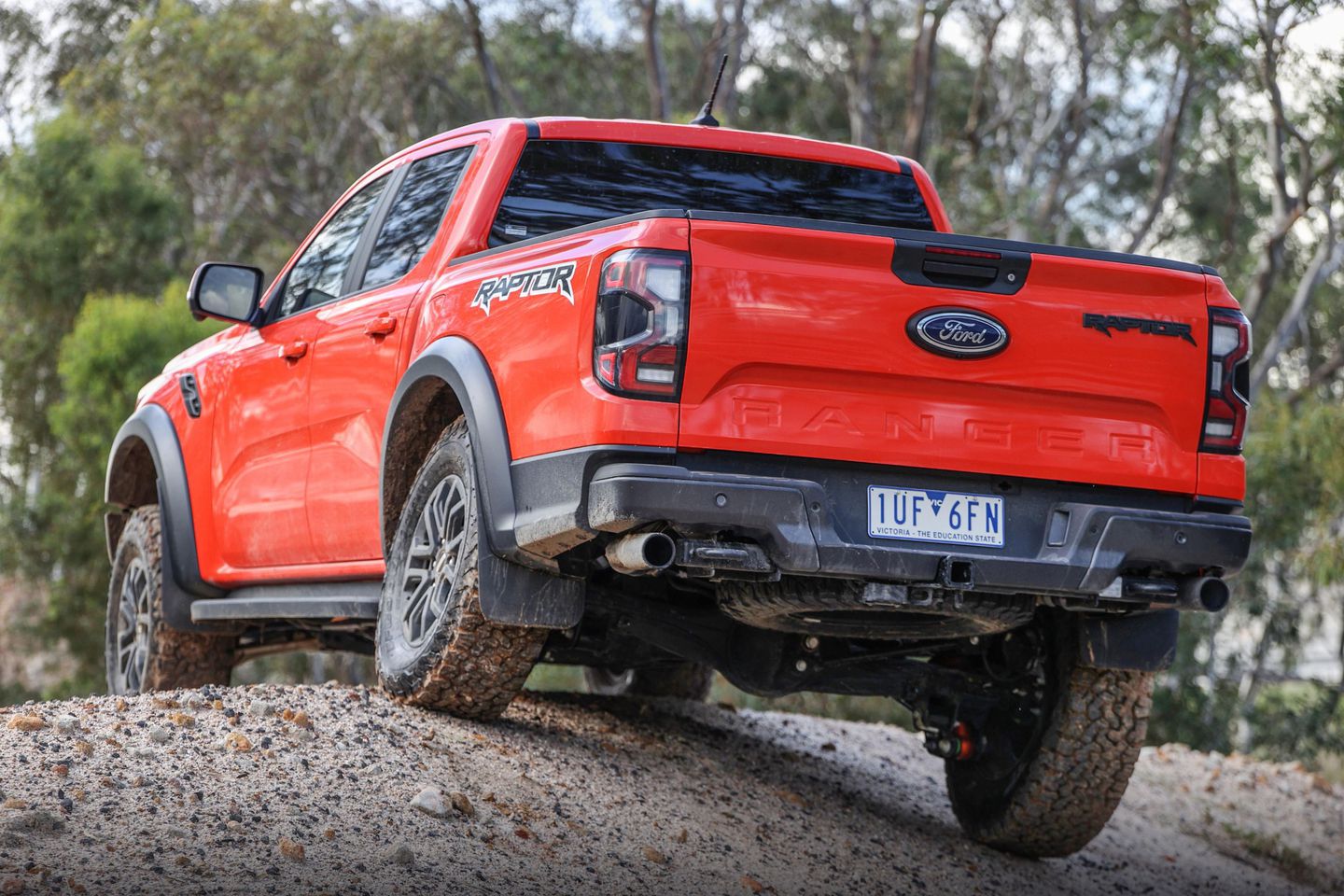 Đánh giá Ford Ranger Raptor 2024: Giá, KM, nội ngoại thất…