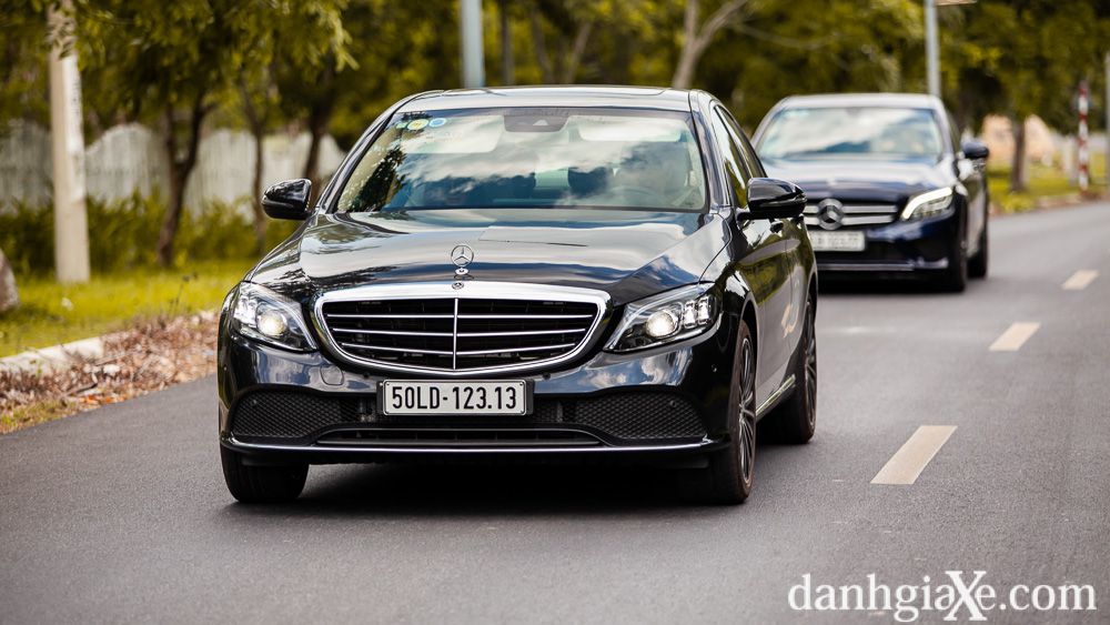 Đánh giá chi tiết Mercedes-Benz C200 Exclusive 2019