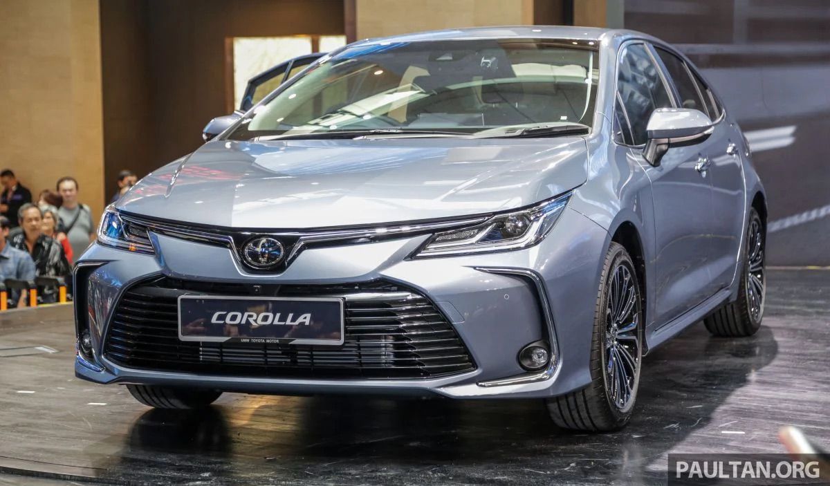 UMW Toyota Motor (UMWT) đã điều chỉnh giá của Toyota Corolla và Camry ...