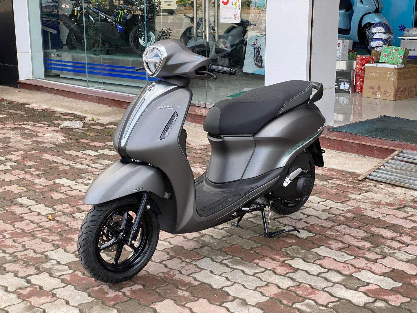 Giá xe Yamaha Grande 2025, bản, màu, thông số (T8/2025)
