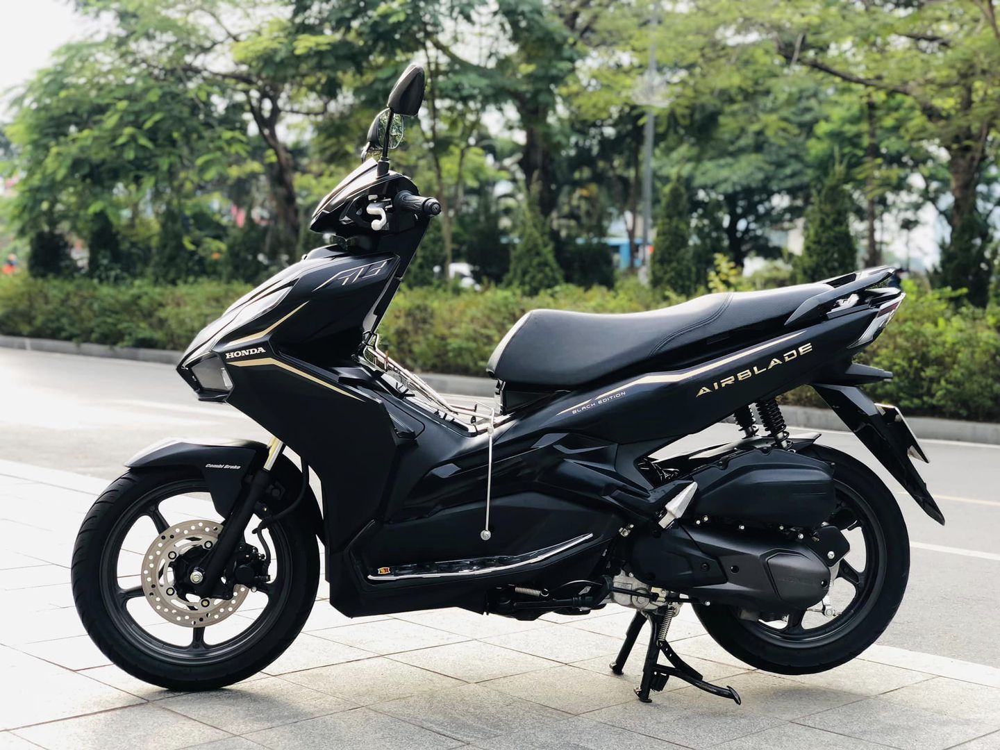 Giá xe Honda Air Blade 2024, phiên bản, thông số (01/24)
