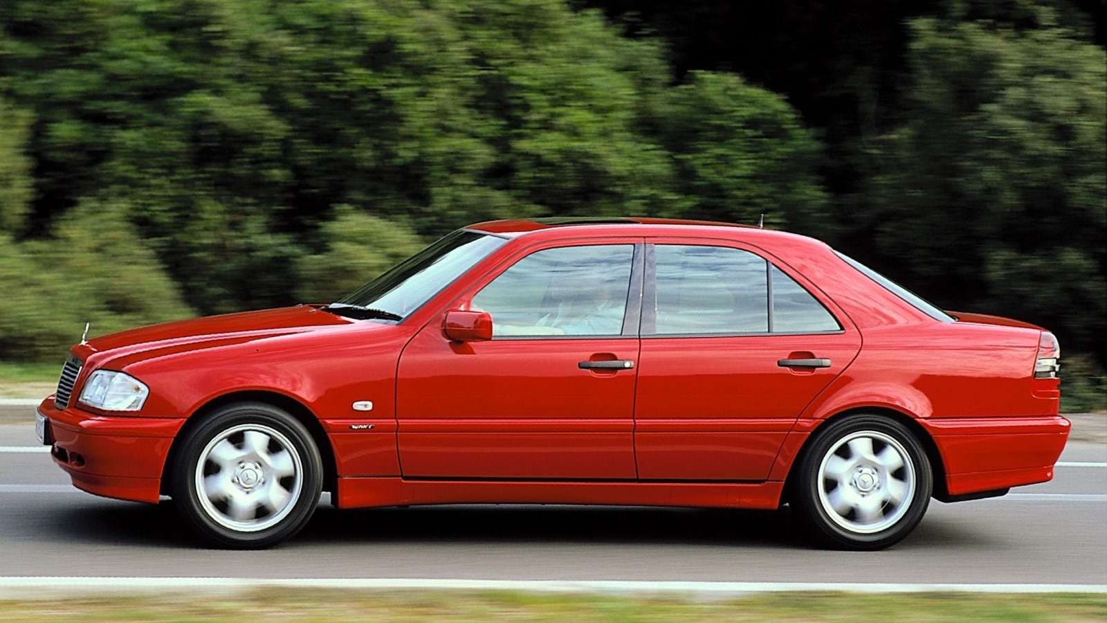 Các đời xe Mercedes-Benz C-Class: các thế hệ trên thế giới và Việt Nam