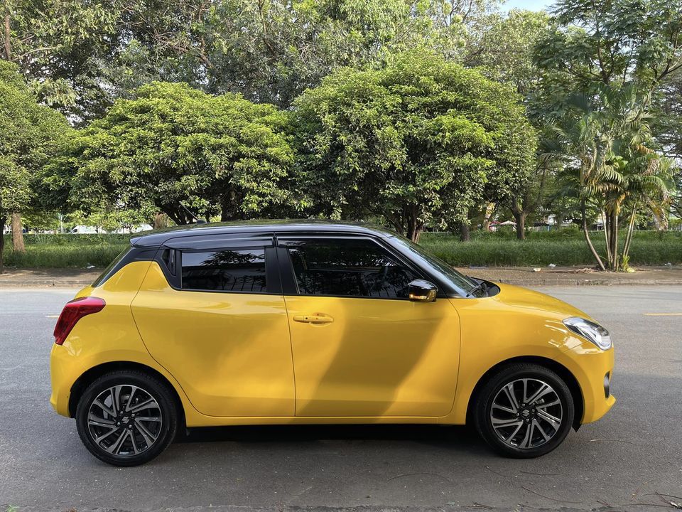 Đánh giá Suzuki Swift 2023: giá, khuyến mãi, nội ngoại thất