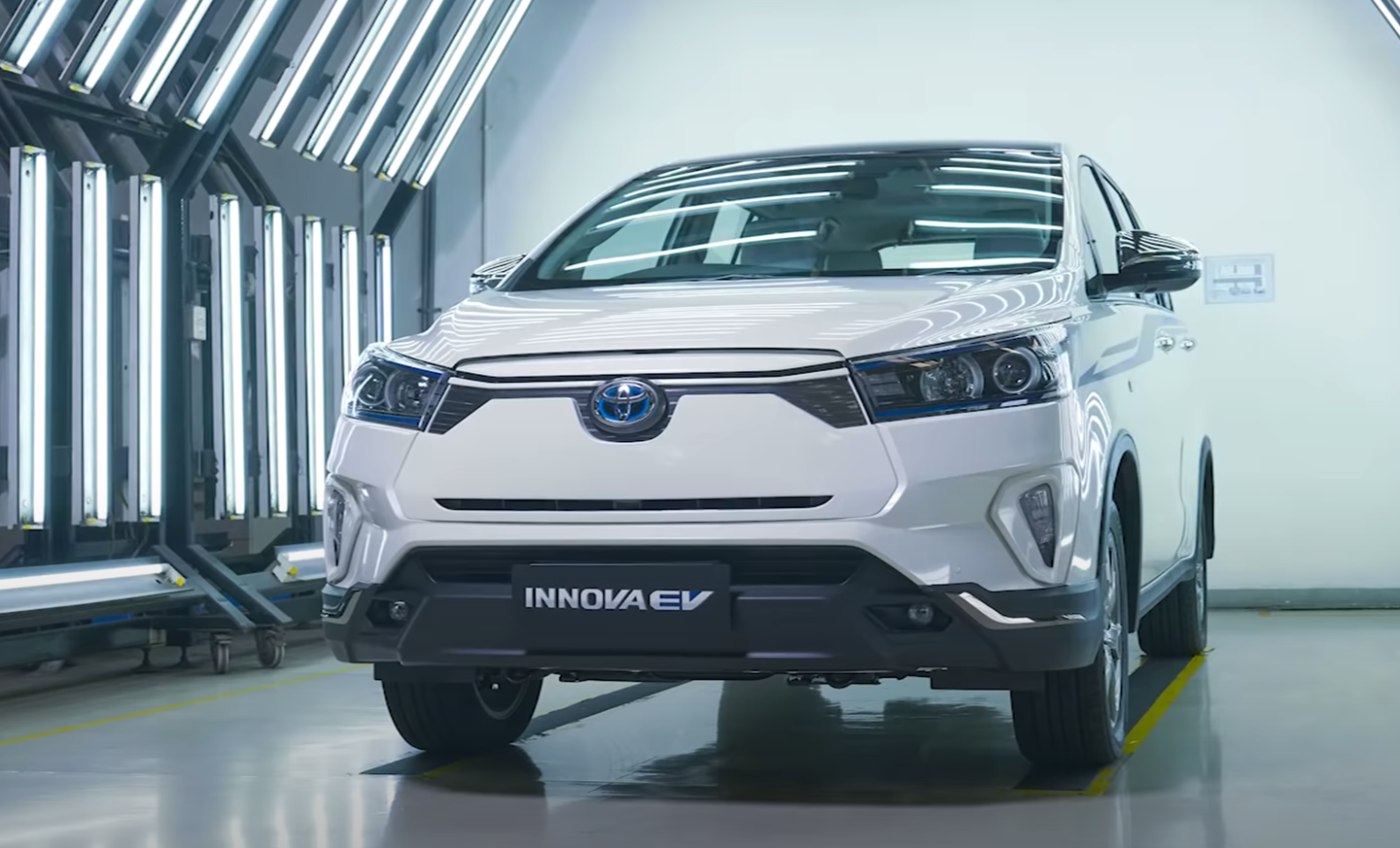 Chi tiết Toyota Innova EV bản dành cho thị trường Đông Nam Á, sẽ về ...