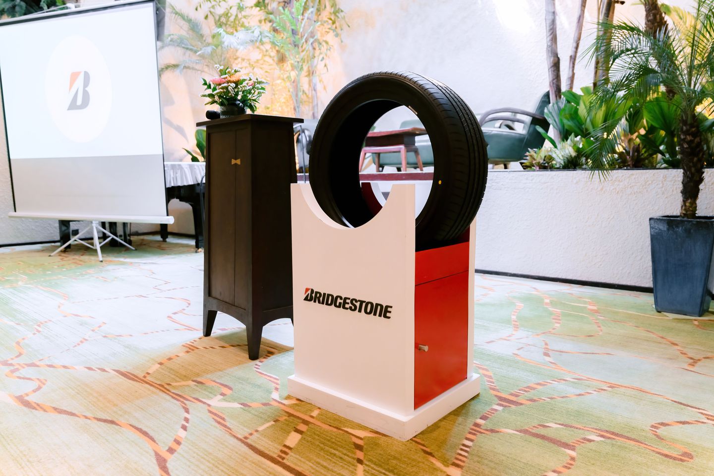 Bridgestone Việt Nam hé lộ lốp xe ứng dụng công nghệ Enliten