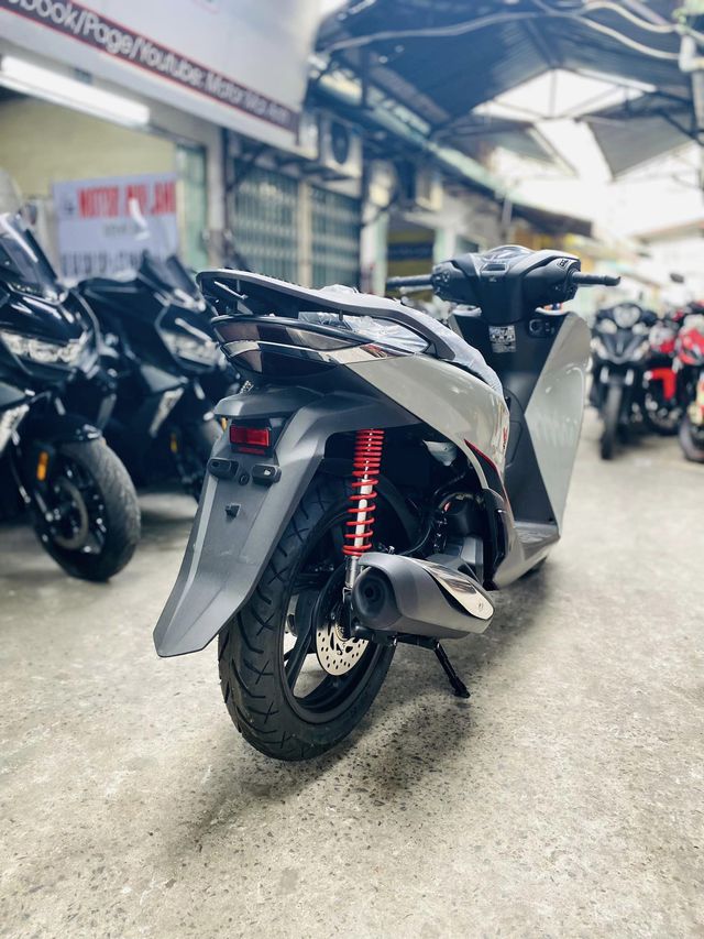 Giá xe Honda SH 160i 2025, phiên bản, màu, thông số (T8/2025)