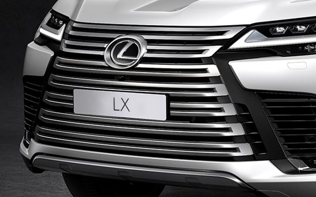 Lexus LX600 Urban 2025: Giá lăn bánh và khuyến mãi T8/2025
