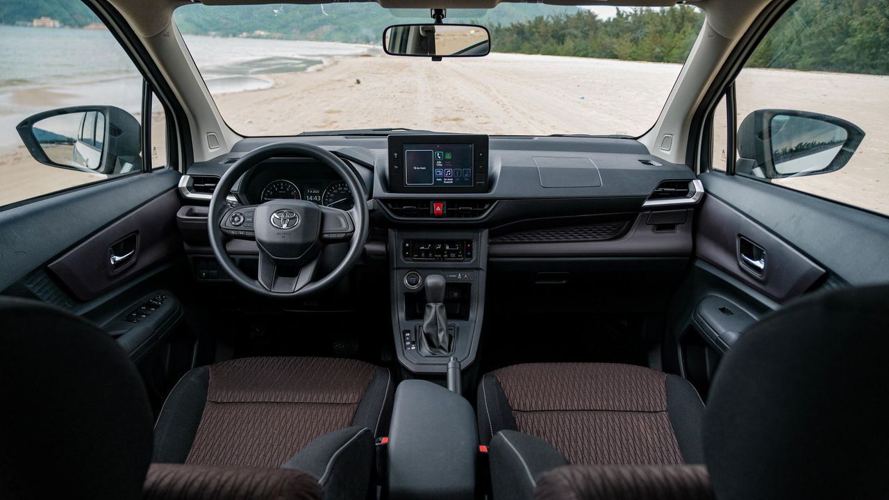 Đánh giá, hình ảnh chi tiết nội thất Toyota Avanza 2023