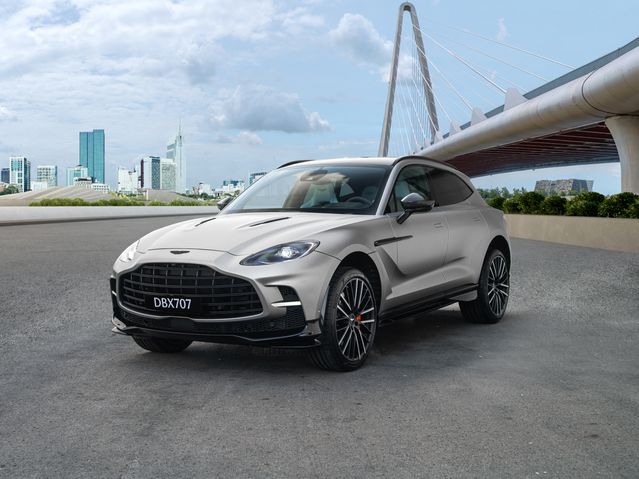Aston Martin DBX707 giá cao nhất gần 25 tỷ đồng tại Việt Nam