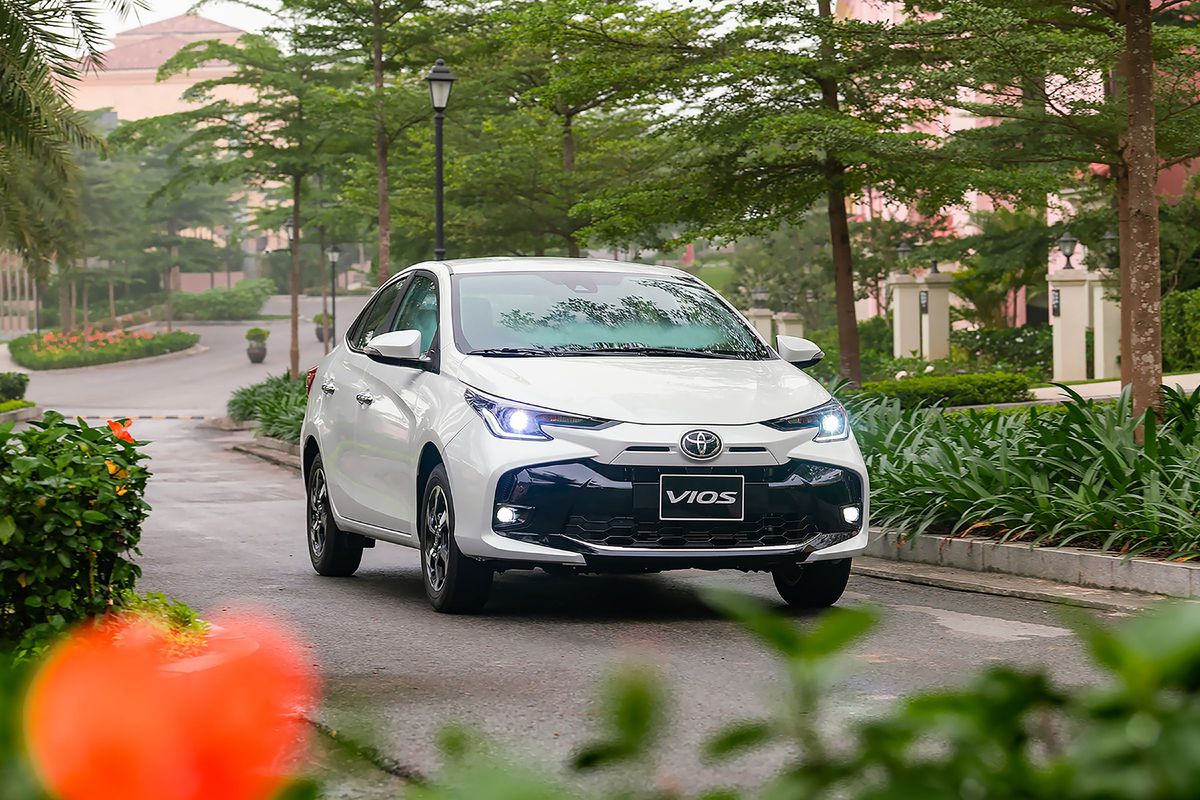 Đánh giá Toyota Vios 2024: Giá, Khuyến mãi, nội ngoại thất…