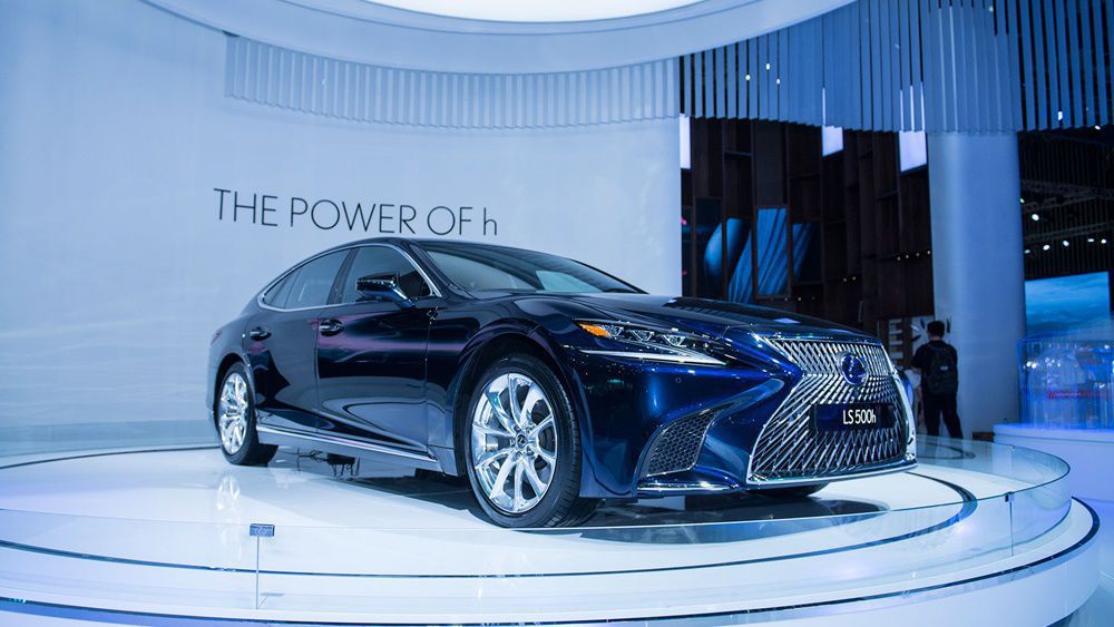 Giá bán các dòng xe Lexus tại Việt Nam