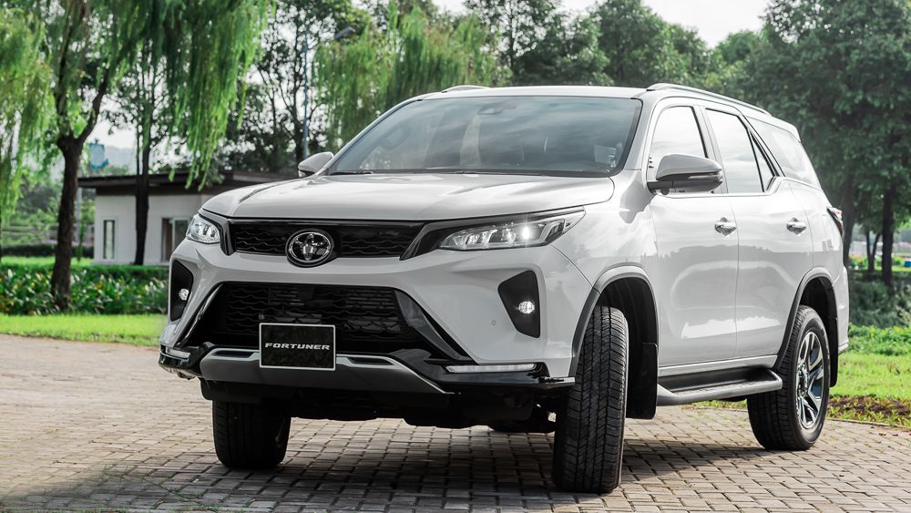 Đánh giá chi tiết xe Toyota Fortuner Legender 2.8AT 4X4 2021