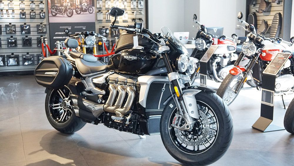 Triumph Rocket 3 TFC - Chiếc Cruiser đỉnh nhất Việt Nam với giá 869 ...