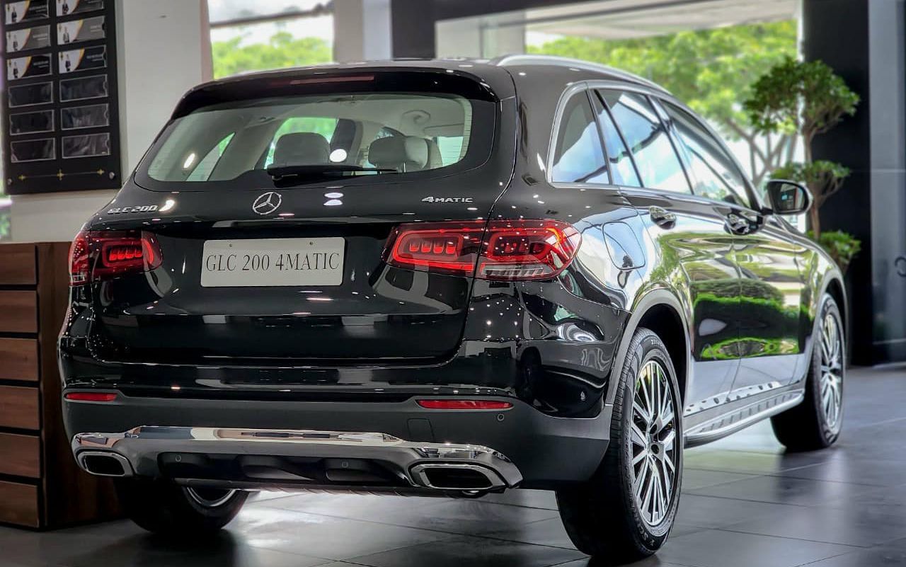 Mercedes GLC 200 2023: Giá lăn bánh và khuyến mãi T6/2023