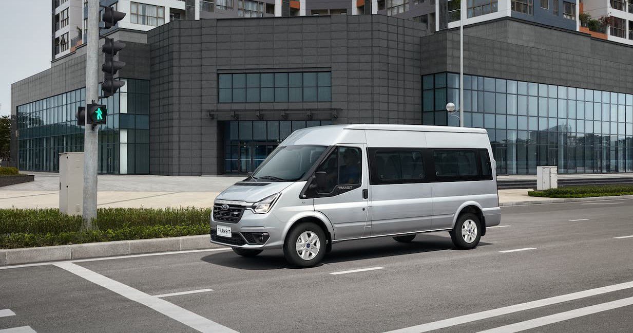 Ford Transit, Giá Ford Transit 16 Chỗ 2.4L MT 2013, Thông số kĩ thuật ...