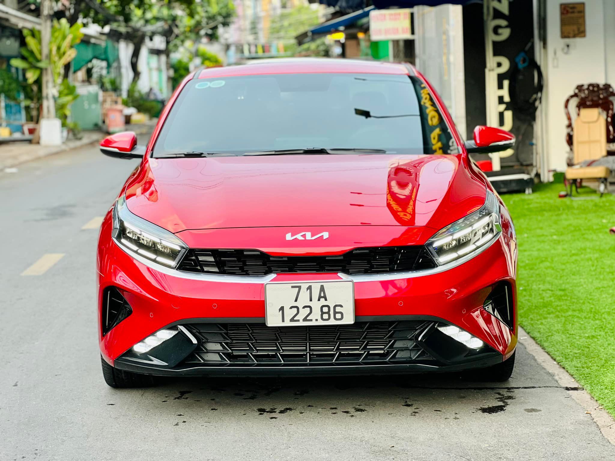 So sánh các phiên bản KIA K3 2024: giá, màu sắc, thông số