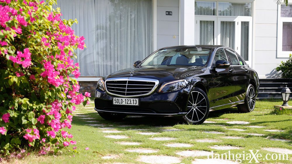 Đánh giá chi tiết Mercedes-Benz C200 Exclusive 2019