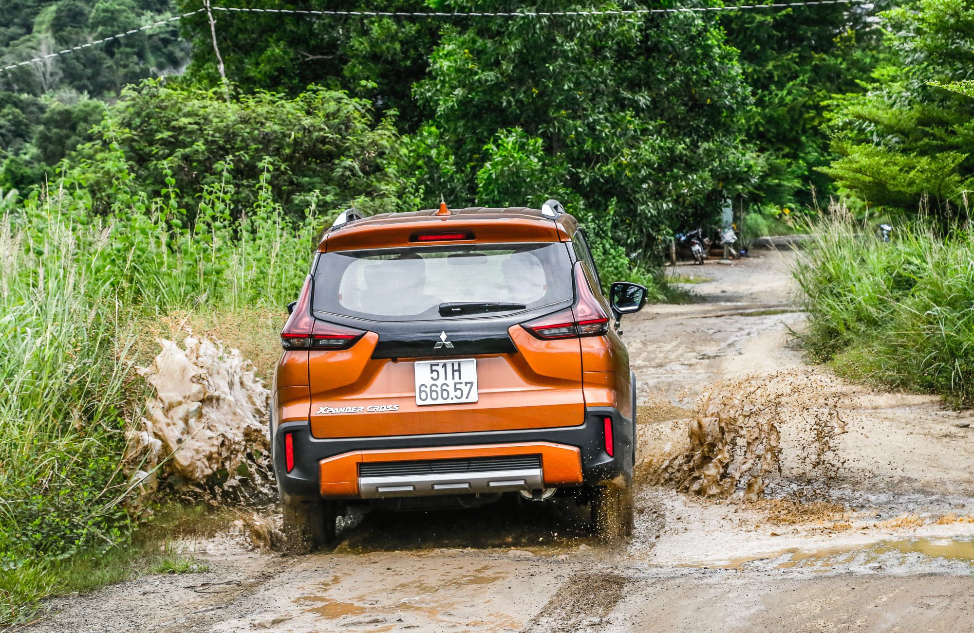Đánh giá sơ bộ xe Mitsubishi Xpander Cross 2021