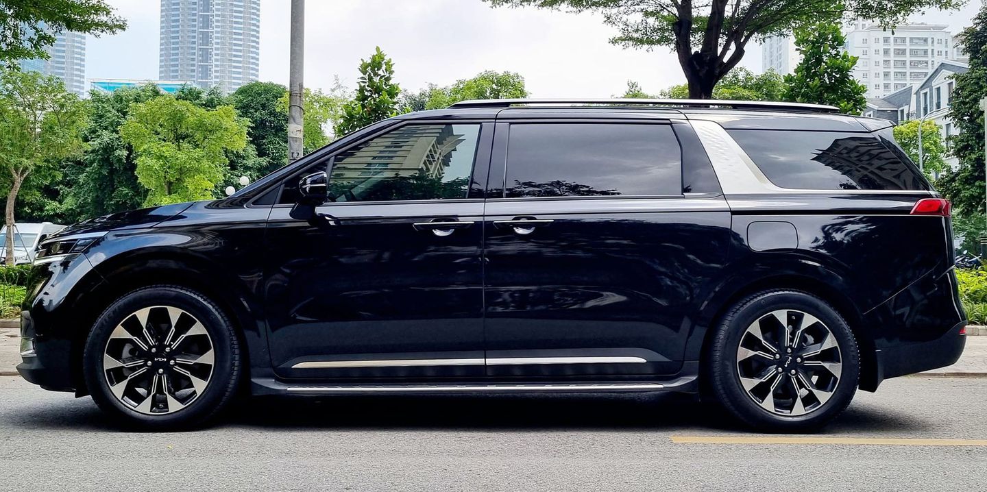 Đánh giá Kia Carnival 2023: Giá, khuyến mãi, nội ngoại thất, an toàn