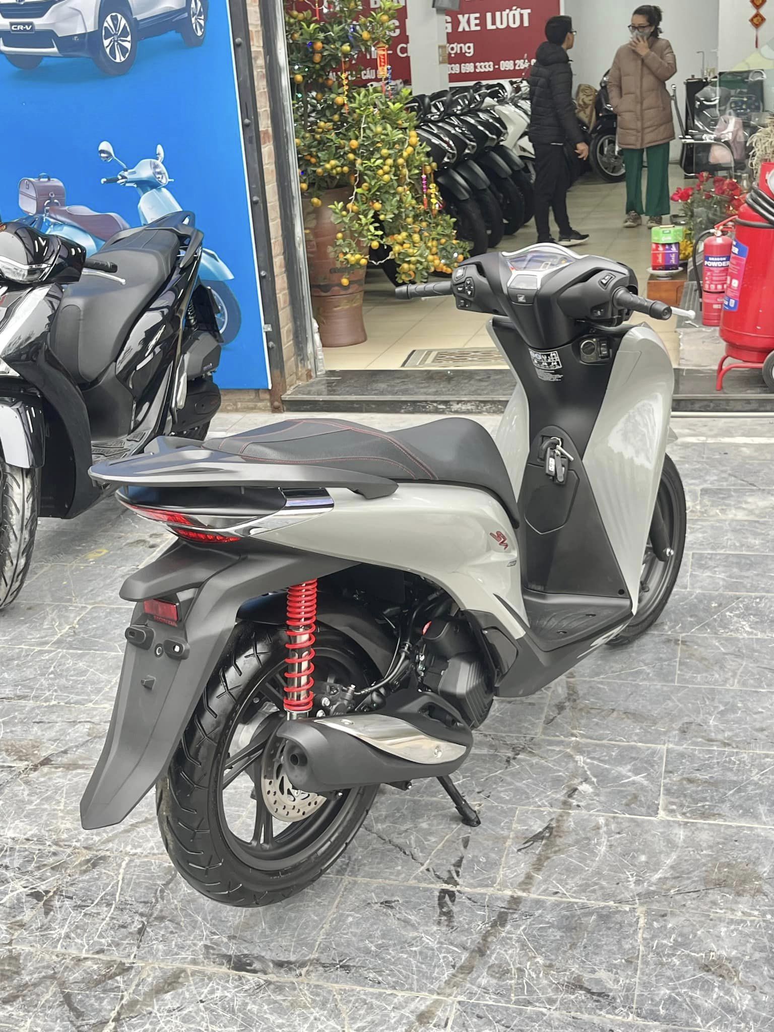 Giá xe Honda SH 125i 2025, phiên bản, màu, thông số (T8/2025)