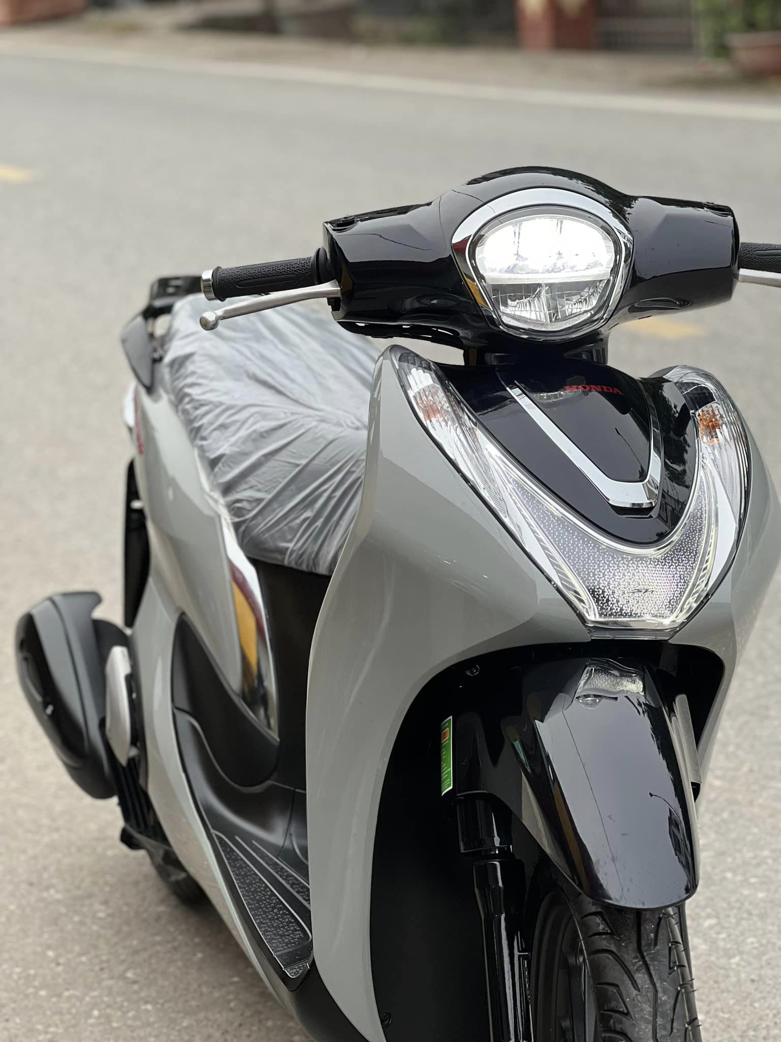 Giá xe Honda SH Mode 2025, bản, màu, thông số (T8/2025)