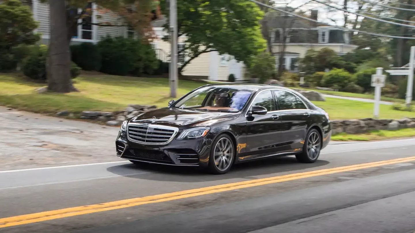 Tìm hiểu hệ thống treo chủ động Magic Body Control của Mercedes