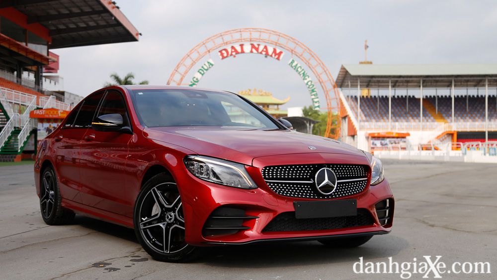 Đánh giá sơ bộ Mercedes-Benz C-Class 2019