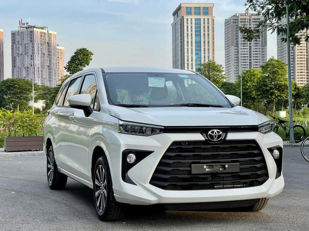 Đánh giá Toyota Avanza 2023: Giá, khuyến mãi, nội ngoại thất