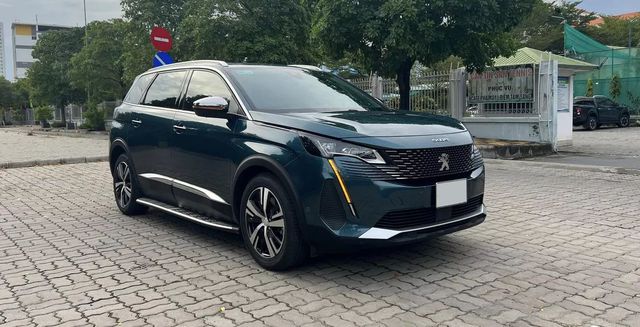 Đánh giá Peugeot 5008 2023: giá, khuyến mãi, nội ngoại thất