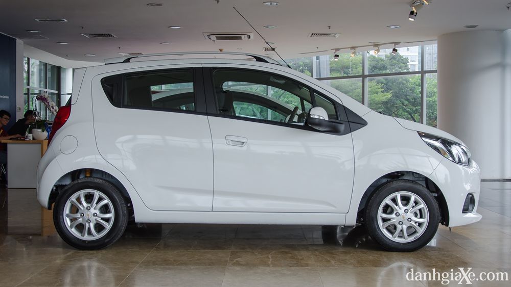 Đánh giá Chevrolet Spark Van 2018: Giá & KM, nội ngoại thất