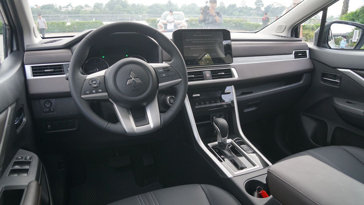 Đánh giá, hình ảnh chi tiết nội thất Mitsubishi Xpander 2024