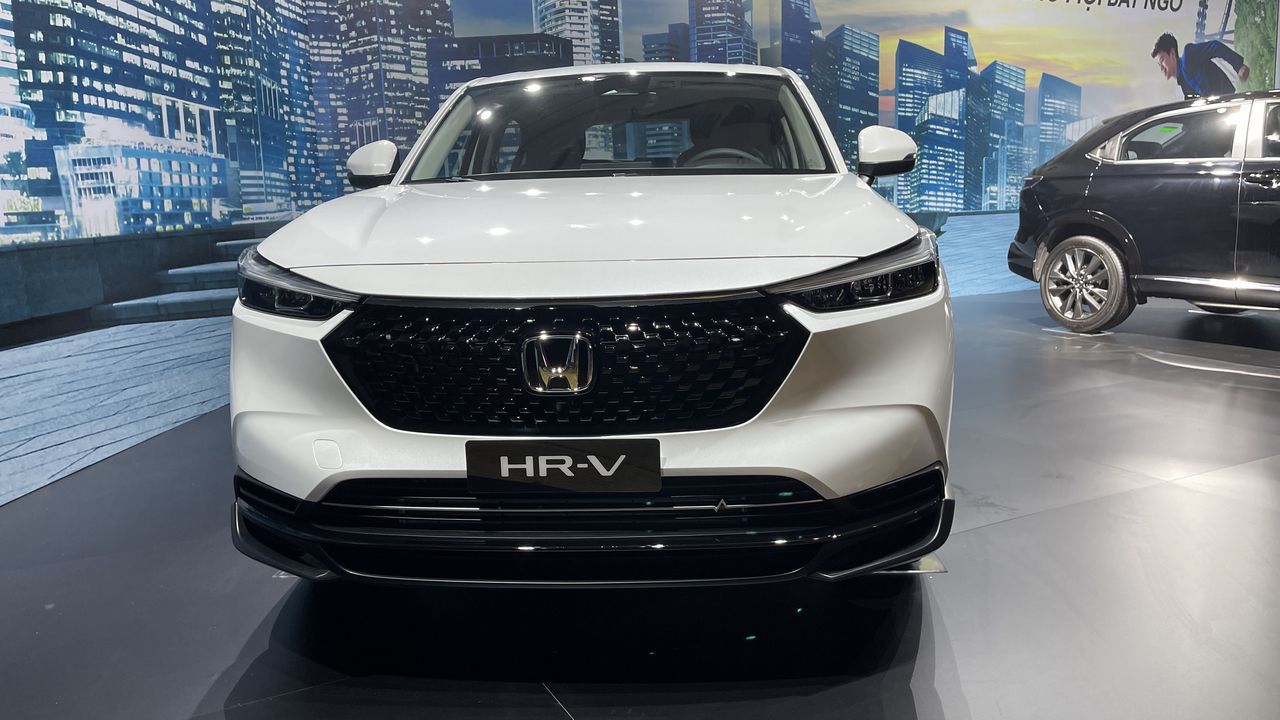 So sánh các phiên bản Honda HR-V 2023: giá, màu xe, thông số