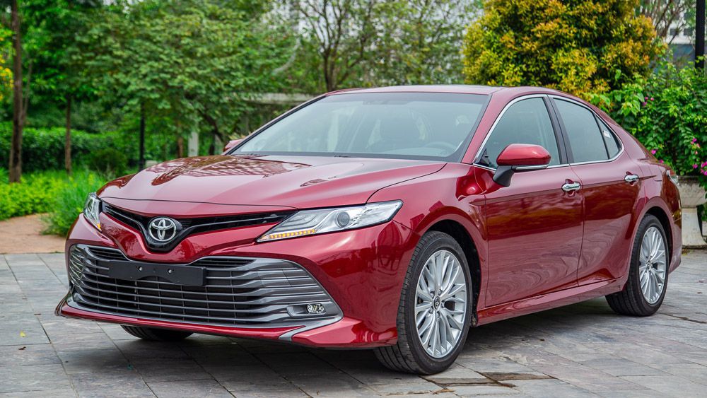 Đánh giá Toyota Camry 2019: Giá & KM, nội ngoại thất,...