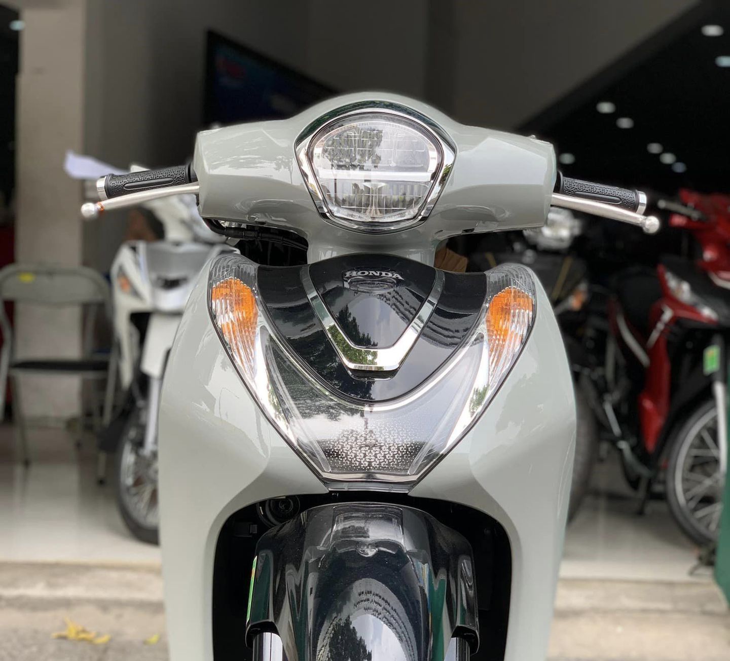 Giá xe Honda SH Mode 2024, phiên bản, thông số (01/24)