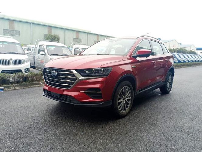 SWM G1 xe SUV Trung Quốc có 8 túi khí với giá bán 600 triệu đồng
