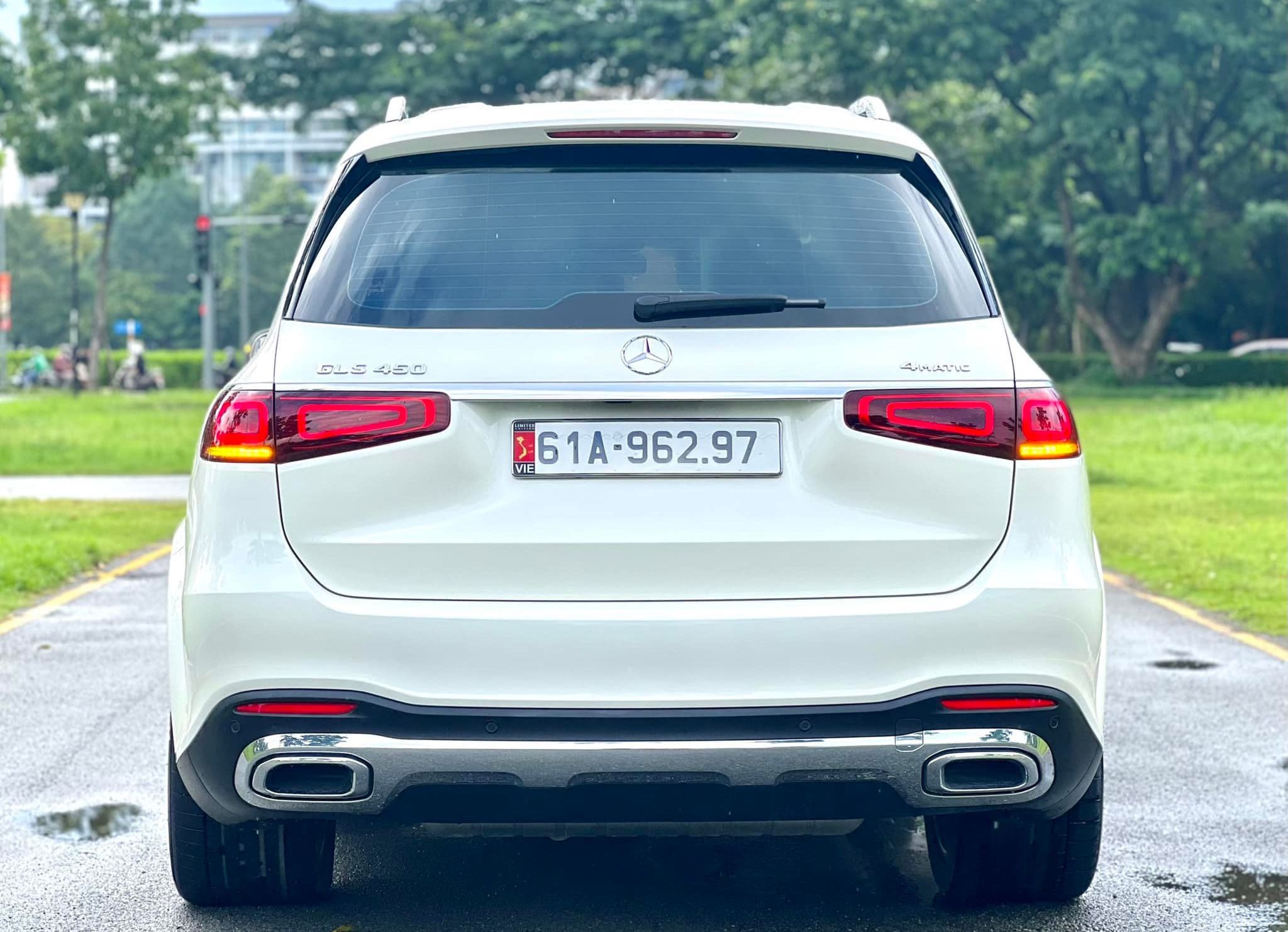 Mercedes GLS 450 4Matic 2025: Giá lăn bánh và KM T8/2025