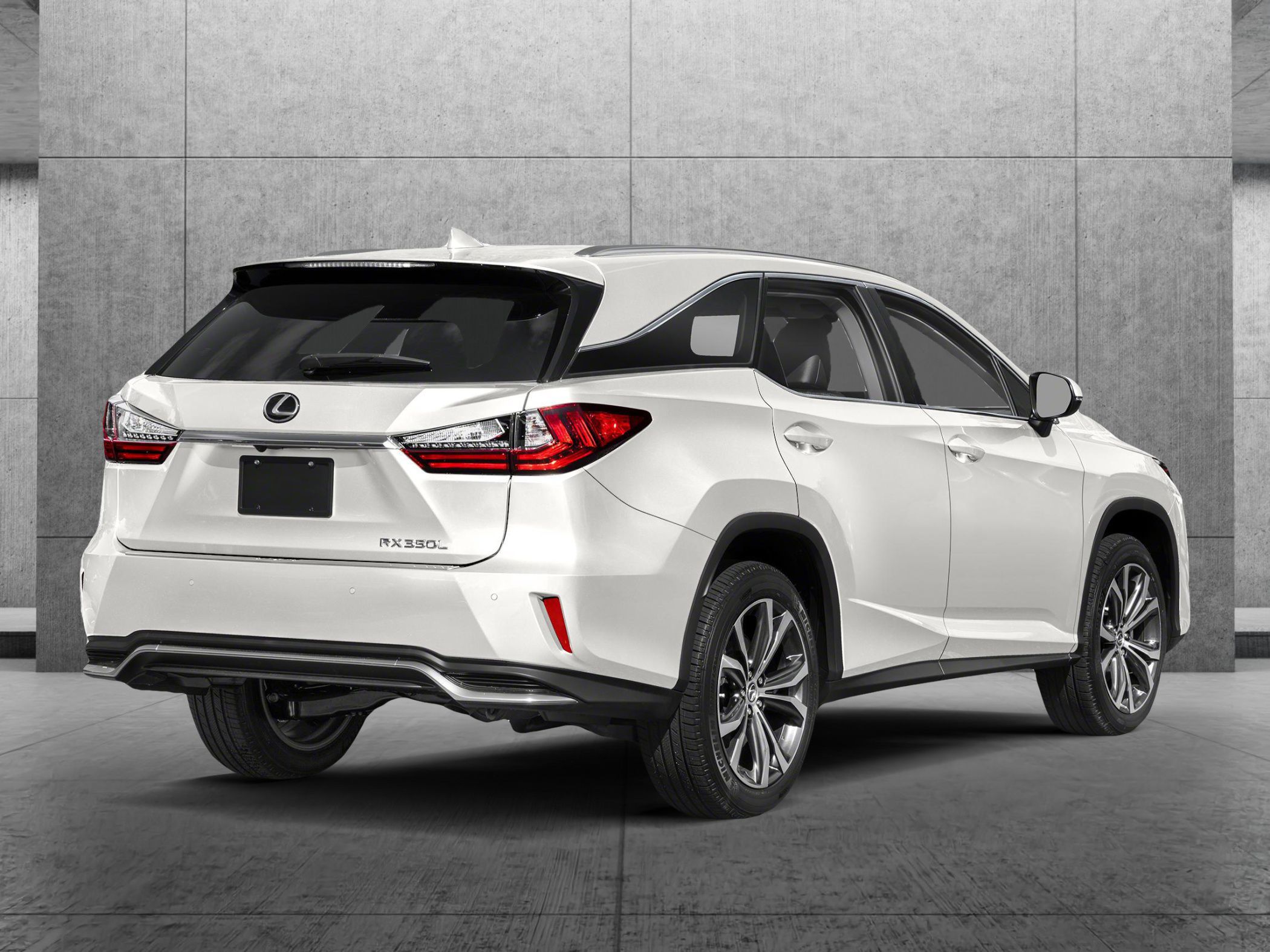 Lexus RX350L 2025: Giá lăn bánh và khuyến mãi T8/2025