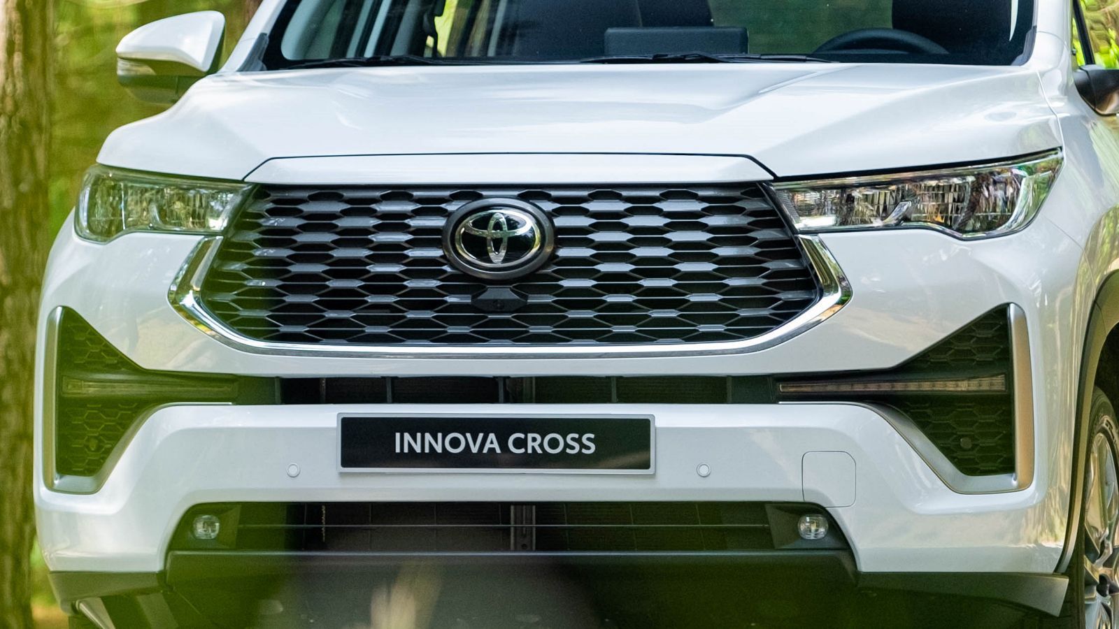 Đánh giá Toyota Innova 2024: Giá, KMãi, nội ngoại thất…