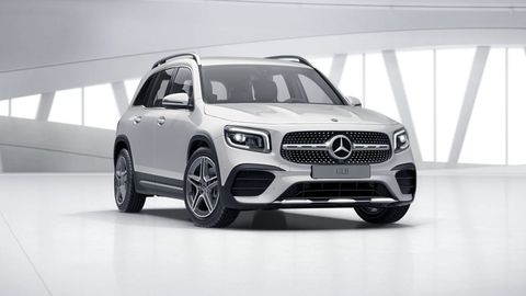 Mercedes GLB 200 AMG 2025: Giá lăn bánh và KM T8/2025