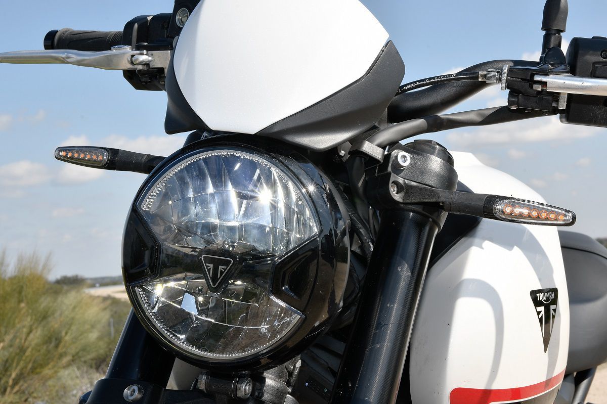 Giá xe Triumph Trident 660 2024, bản, màu, thông số (01/24)