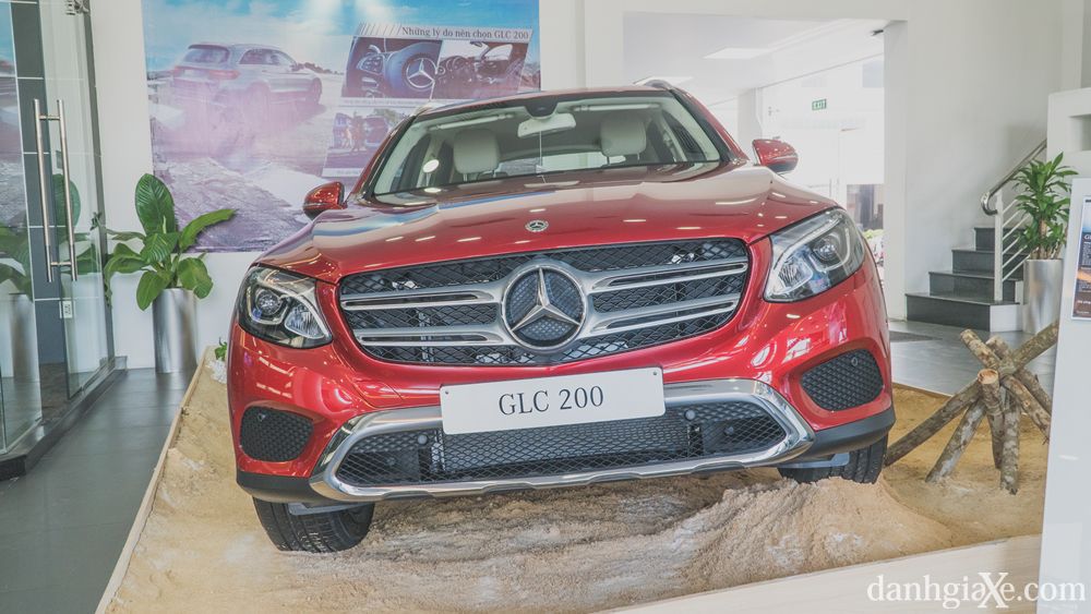 Đánh giá sơ bộ Mercedes-Benz GLC 200 2018