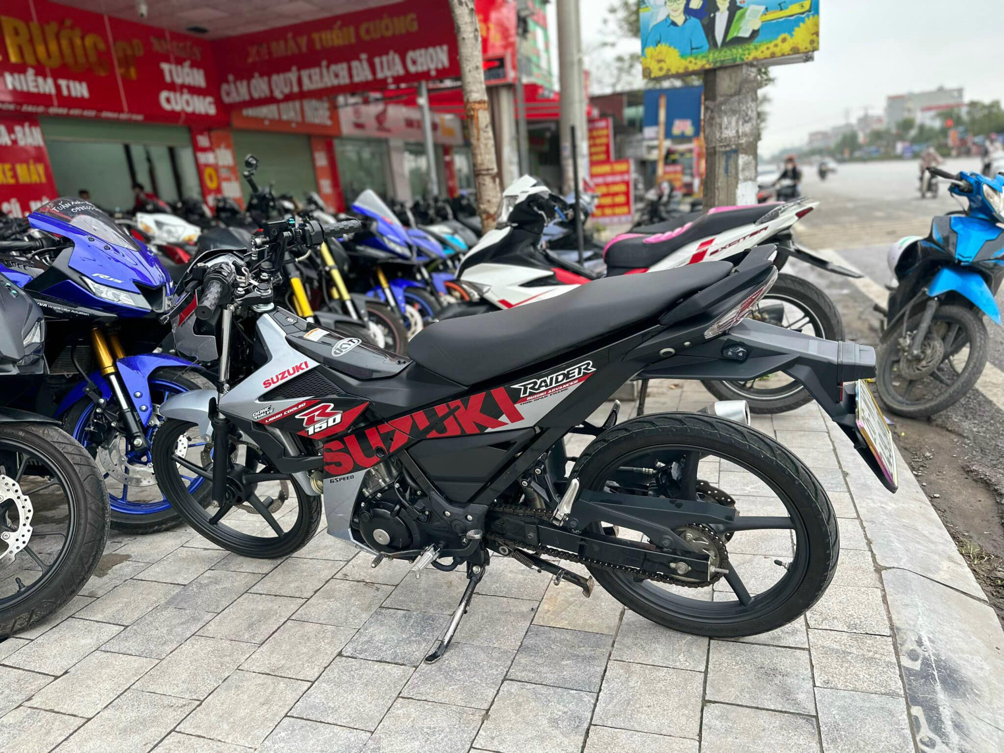 Giá xe Suzuki Raider 2024, bản, màu, thông số (01/24)
