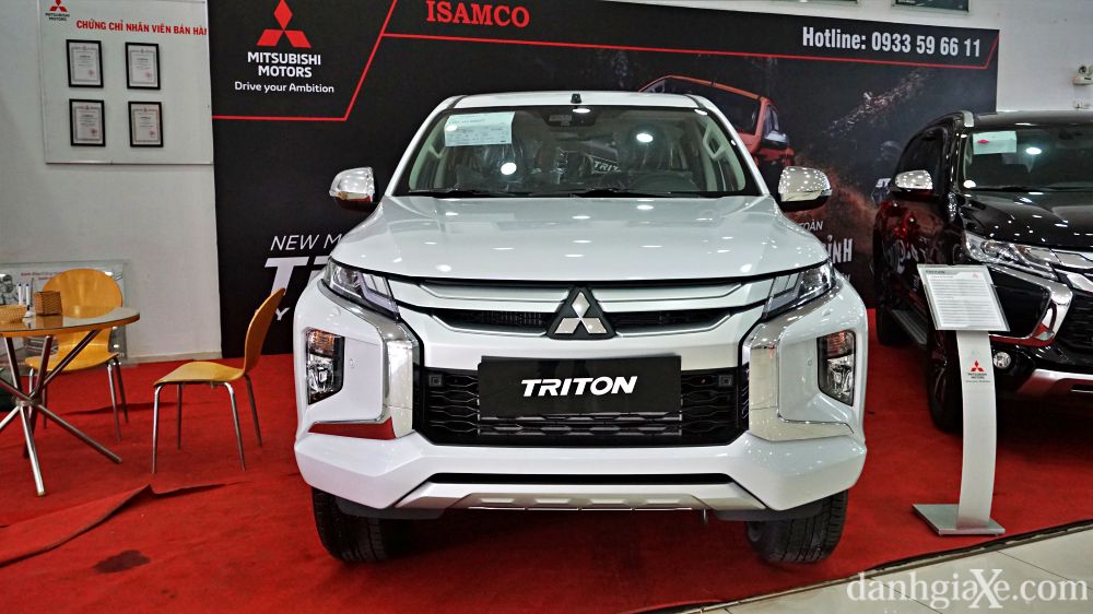 Đánh giá Mitsubishi Triton 2020: Giá & KM, nội ngoại thất...