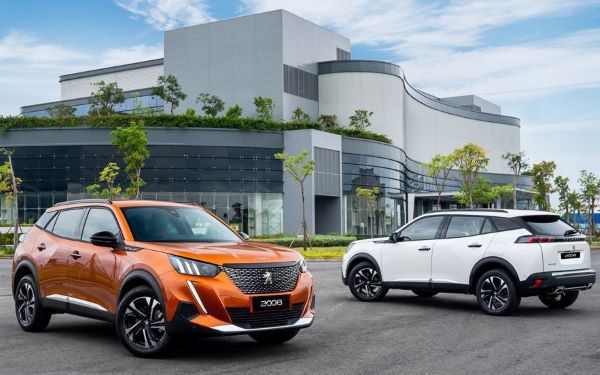So sánh các phiên bản Peugeot 2008 2023: giá xe, thông số