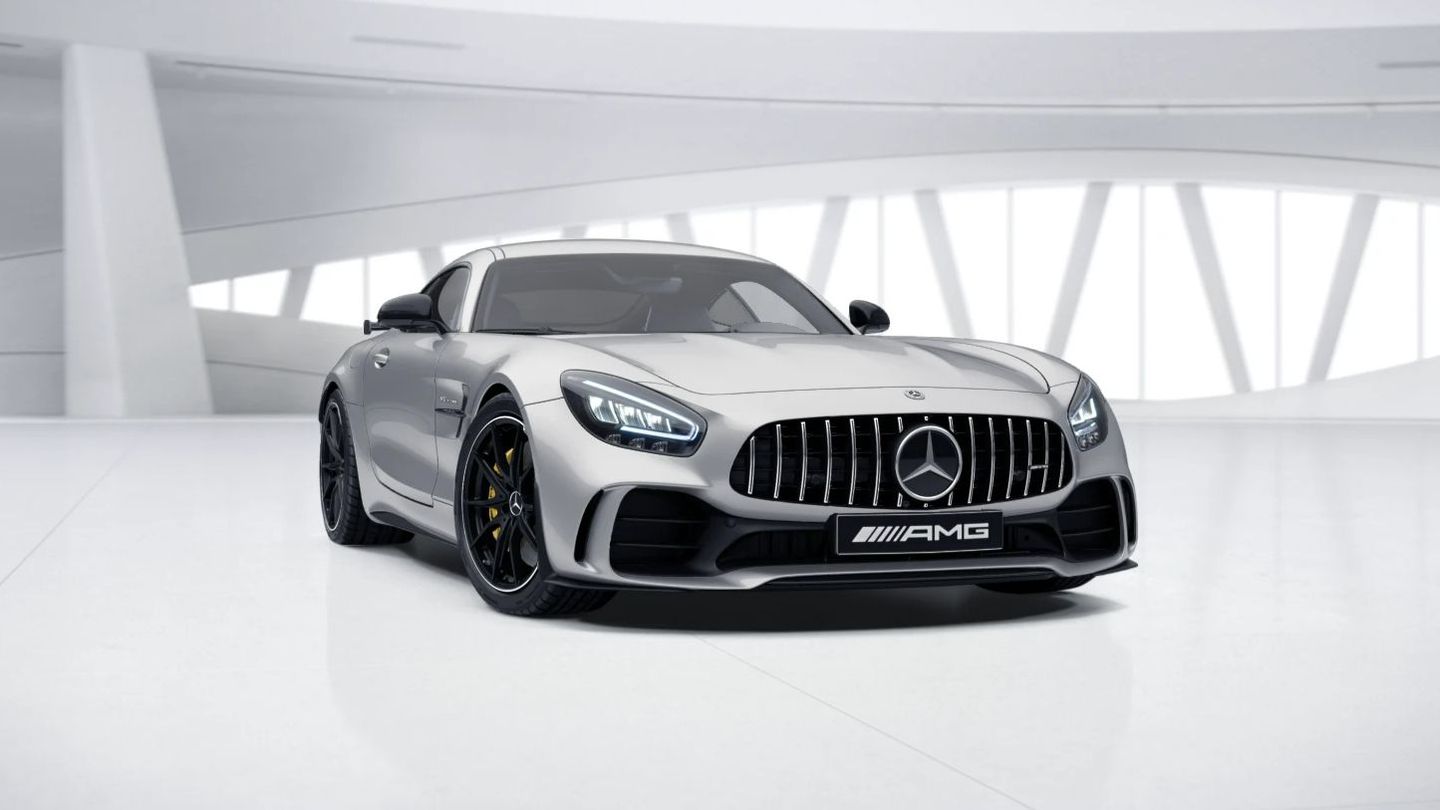 Mercedes GTR AMG 2025: Giá lăn bánh và khuyến mãi T8/2025