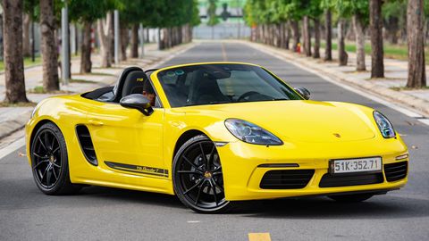 Porsche 718 Boxster 2025: Giá lăn bánh & khuyến mãi T8/2025