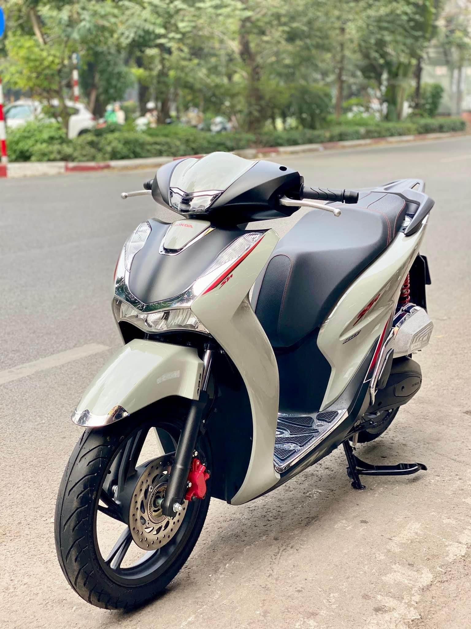 Giá xe Honda SH 160i 2025, phiên bản, màu, thông số (T8/2025)
