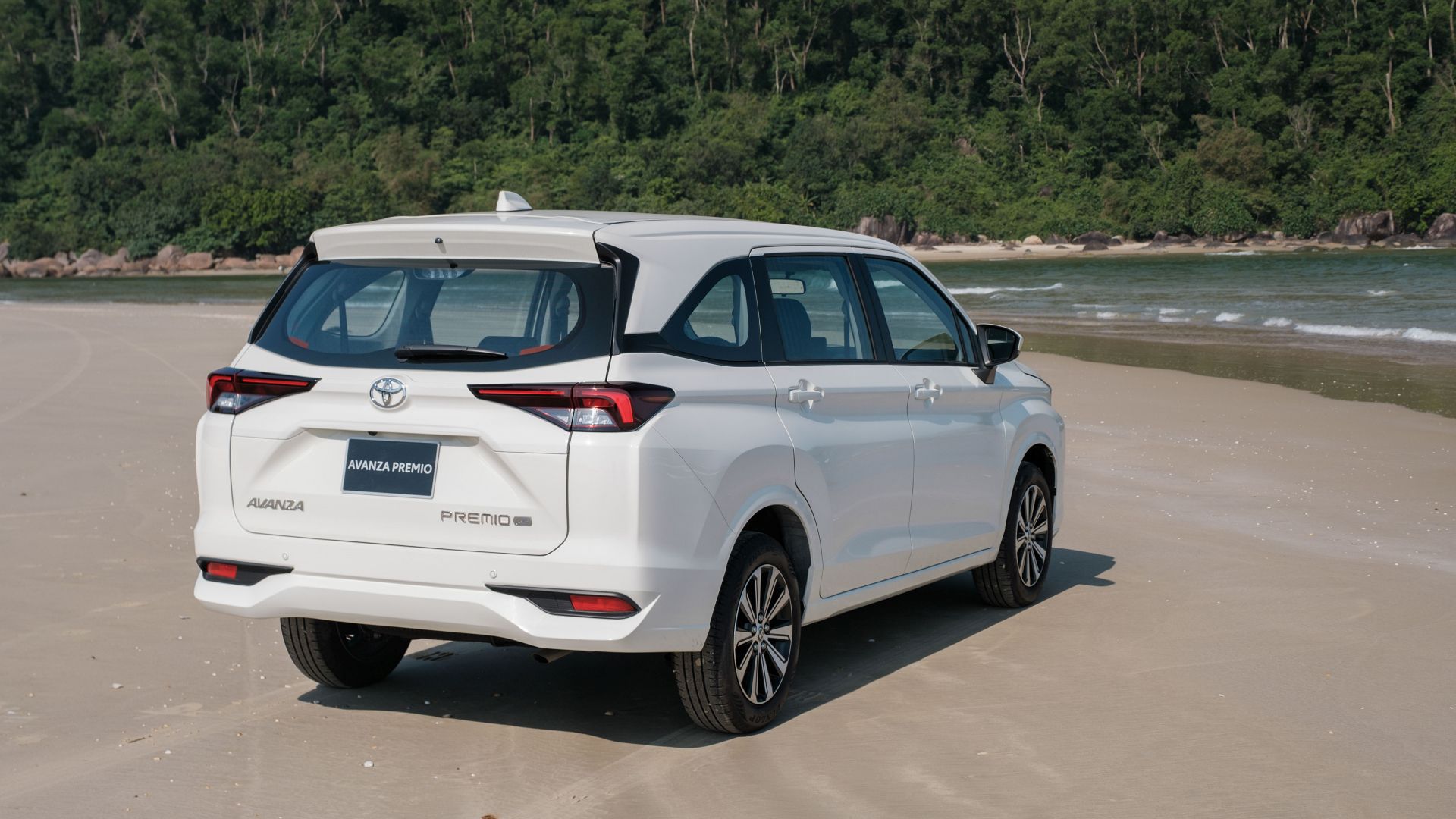 Đánh giá chi tiết Toyota Avanza Premio 2022 – Thiết kế hiện đại, tiện ...