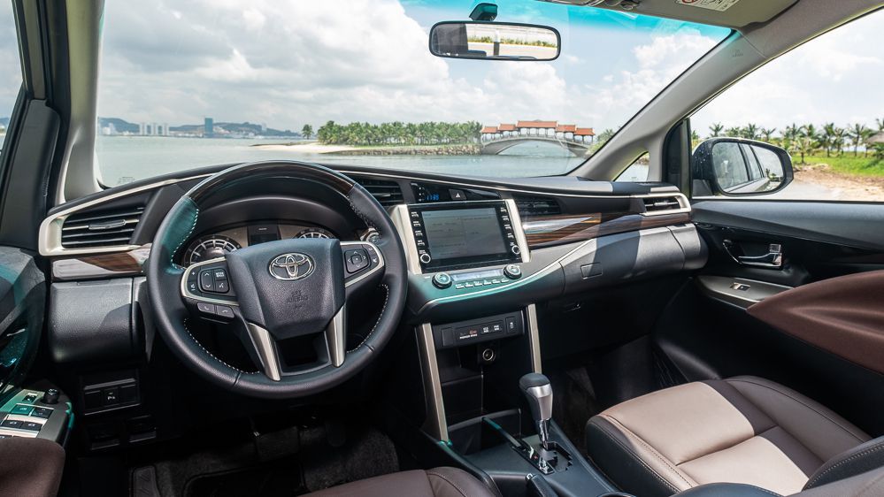 Đánh giá sơ bộ xe Toyota Innova 2021